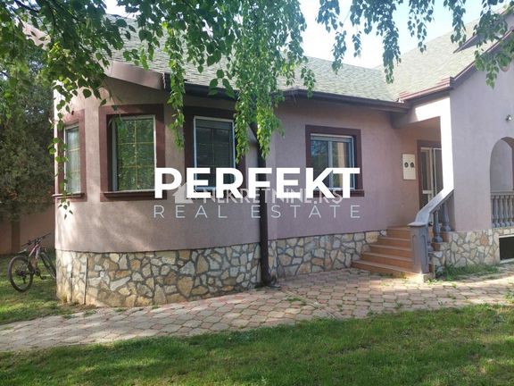 Vojlovica, Przemna, novija 196m2 na 16,8 ari placa