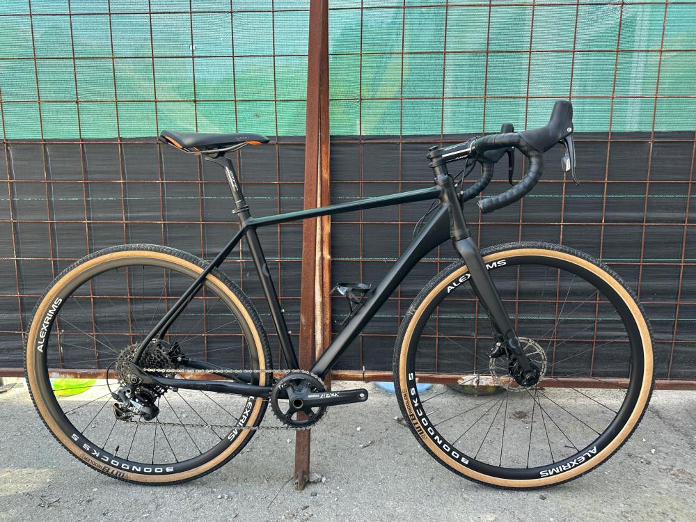 Serious Gravex Elite L velicina ZIPP