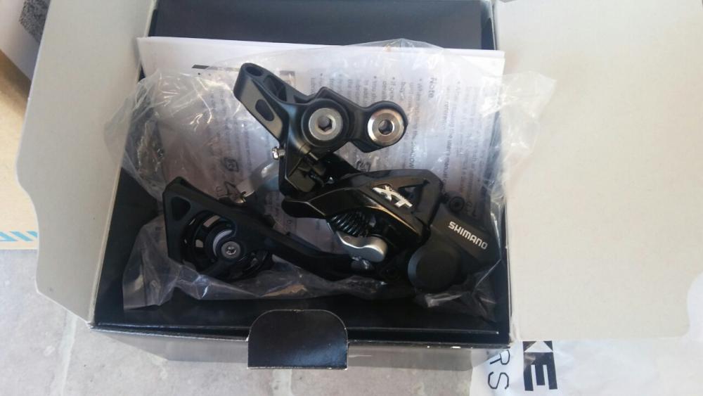 Zadnji menjač Shimano Deore XT M786GS