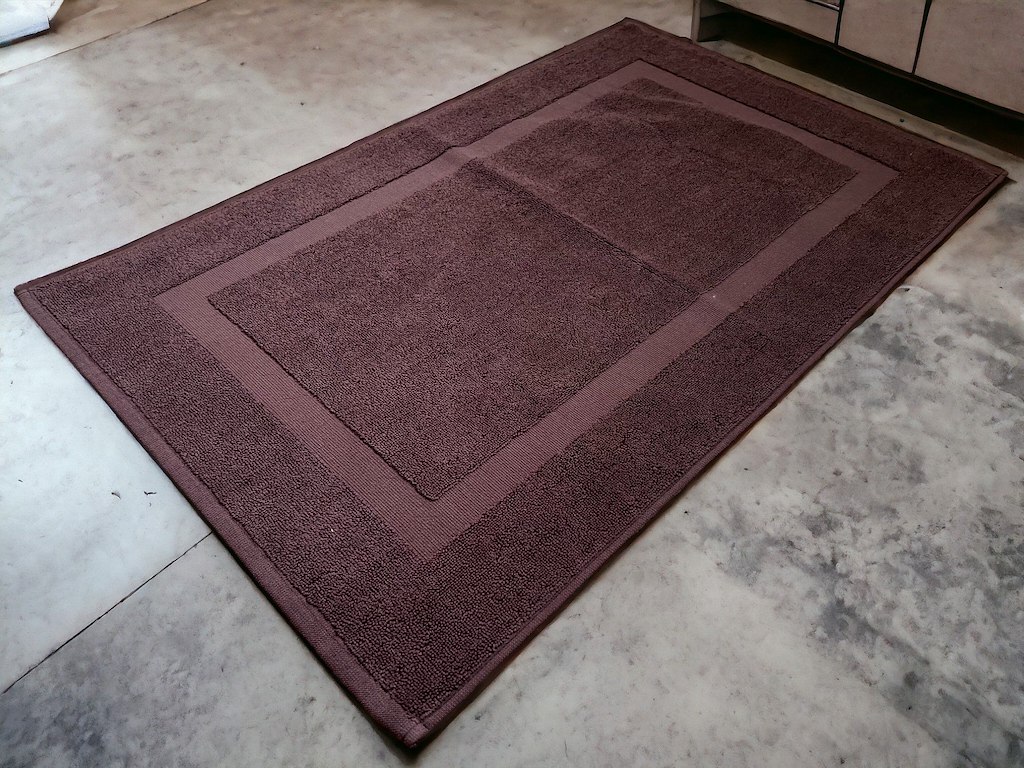 Peškir Floor Braon 750g/m2 50x80cm