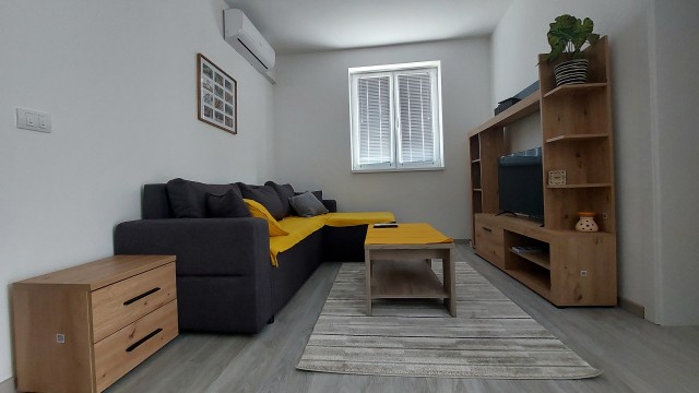 Apartmani, Srebrno jezero