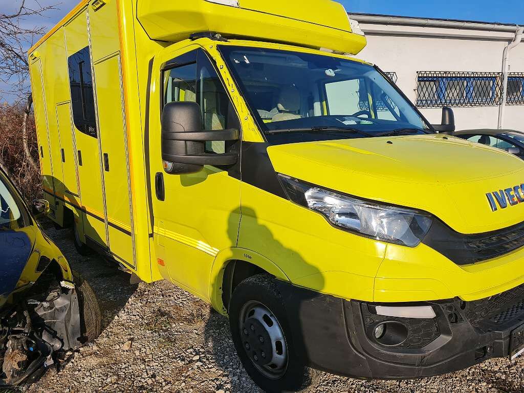IVECO Daily 50C21 Ambulance vozilo hitne pomoći