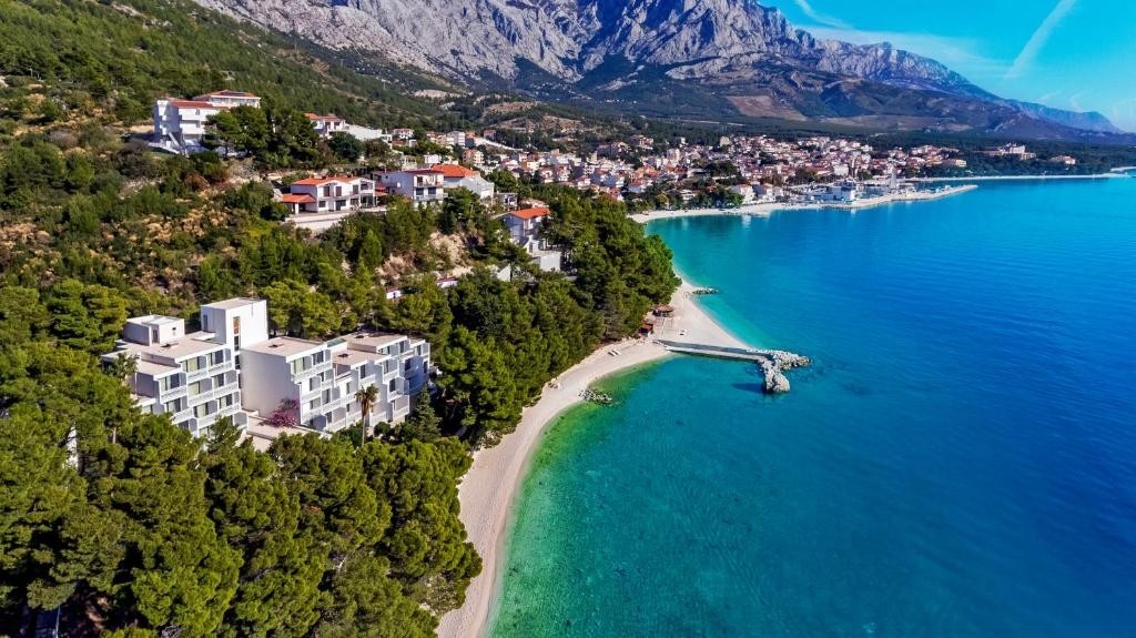 HOTEL BLUESUN MALA BERULIA 4* - Brela / Dalmacija