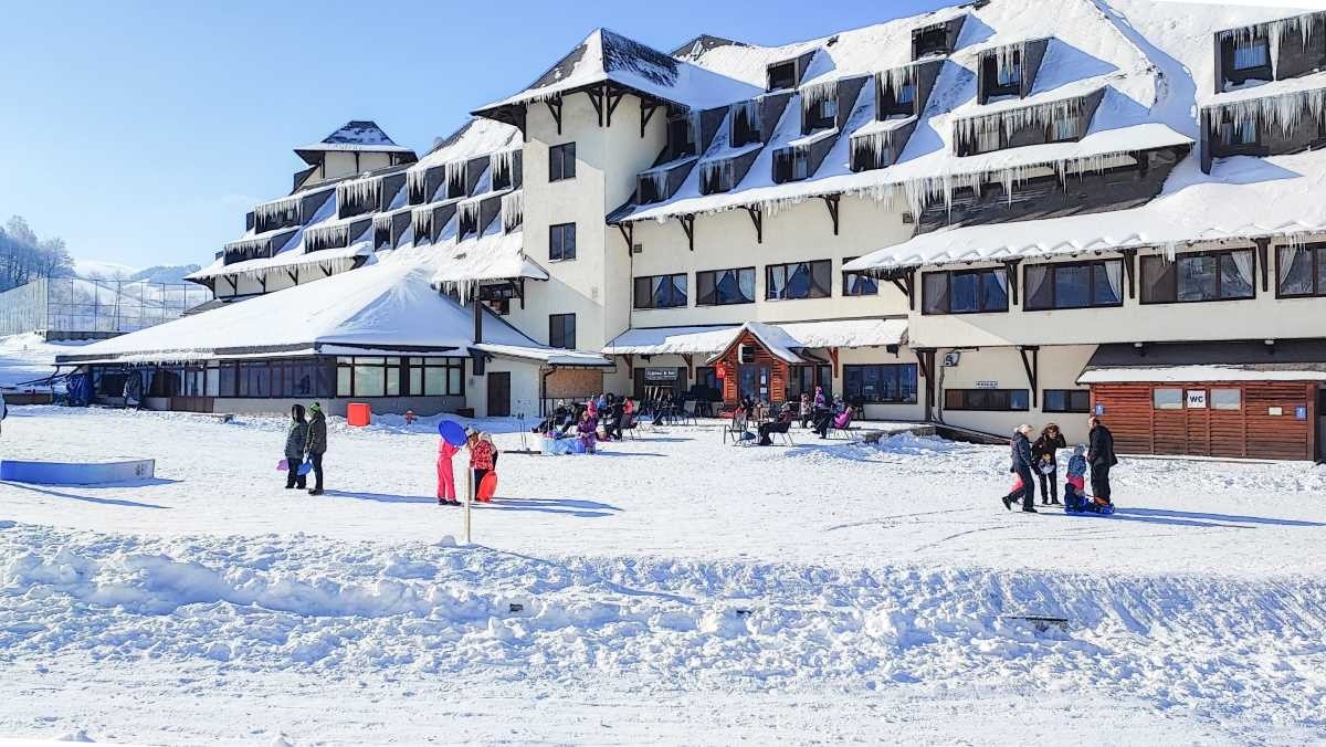 HOTEL JUNIOR 3* - Kopaonik / Srbija