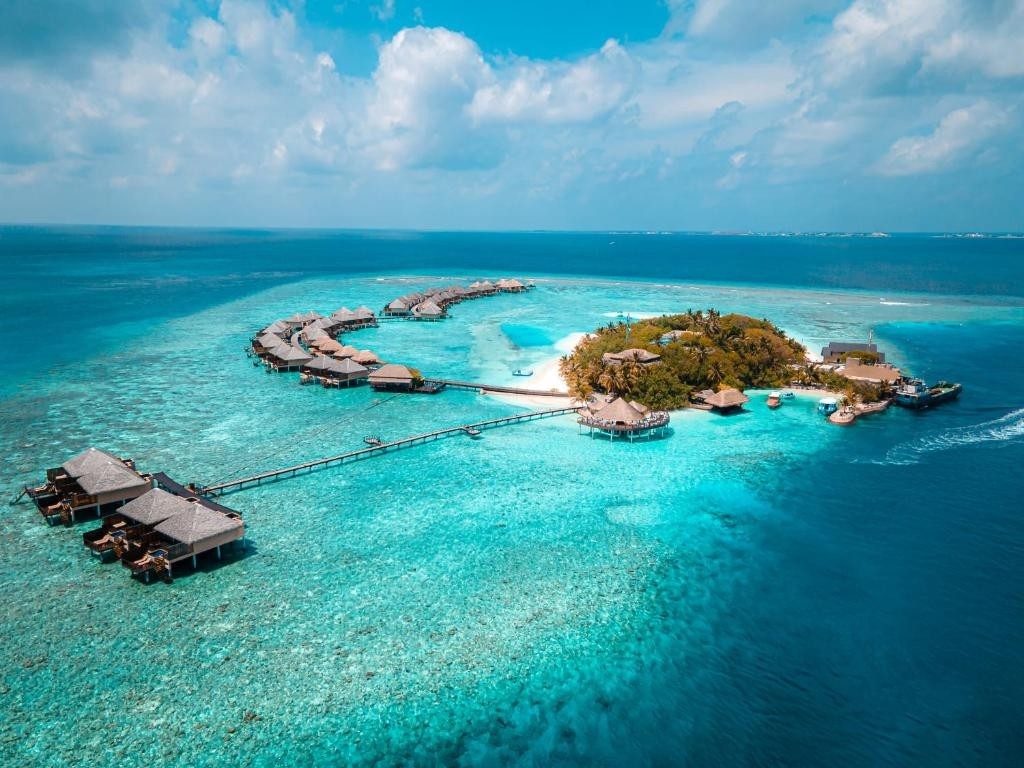 HOTEL ADAARAN PRESTIGE VADOO 5* - Maldivi