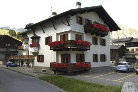 APARTMANI L'ACROBI - Livigno / Italija