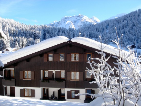 APARTMANI ANTARES 3* - Madonna di Campiglio / Italija