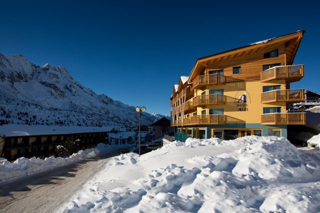 HOTEL DELLE ALPI 4* - Passo Tonale / Italija