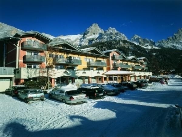 APARTMANI CLUB RESIDENCE SPORTING 3* - San Martino di Castrozza / Italija