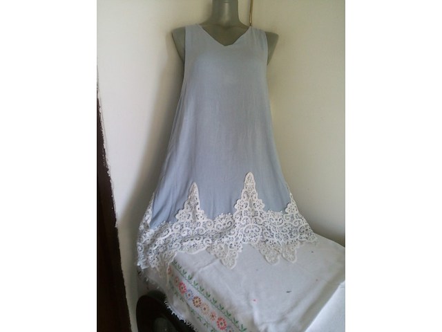 Svetlo plava haljina velika bela cipka L/XL