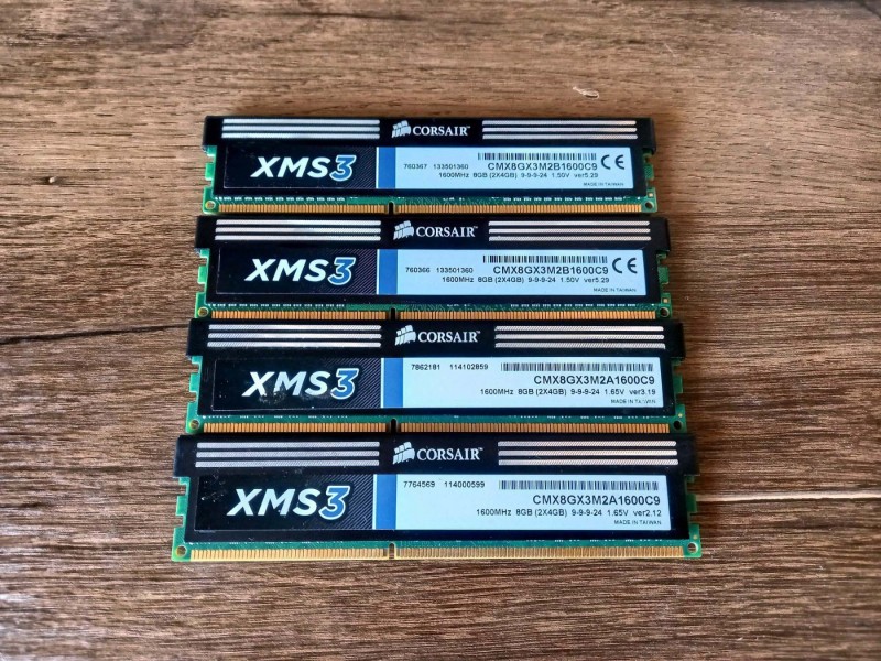 CORSAIR XMS3 DDR3 16GB (1600Mhz)