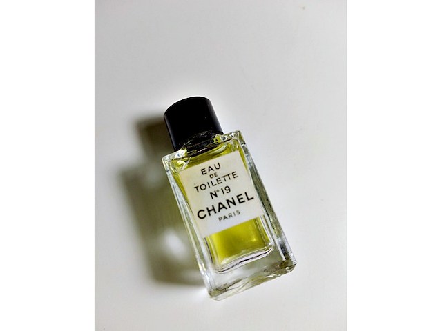 CHANEL N19 edt