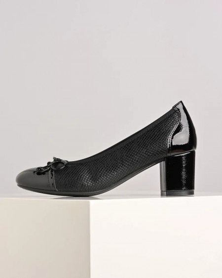 Ženske lakovane cipele na štiklu K6 crne