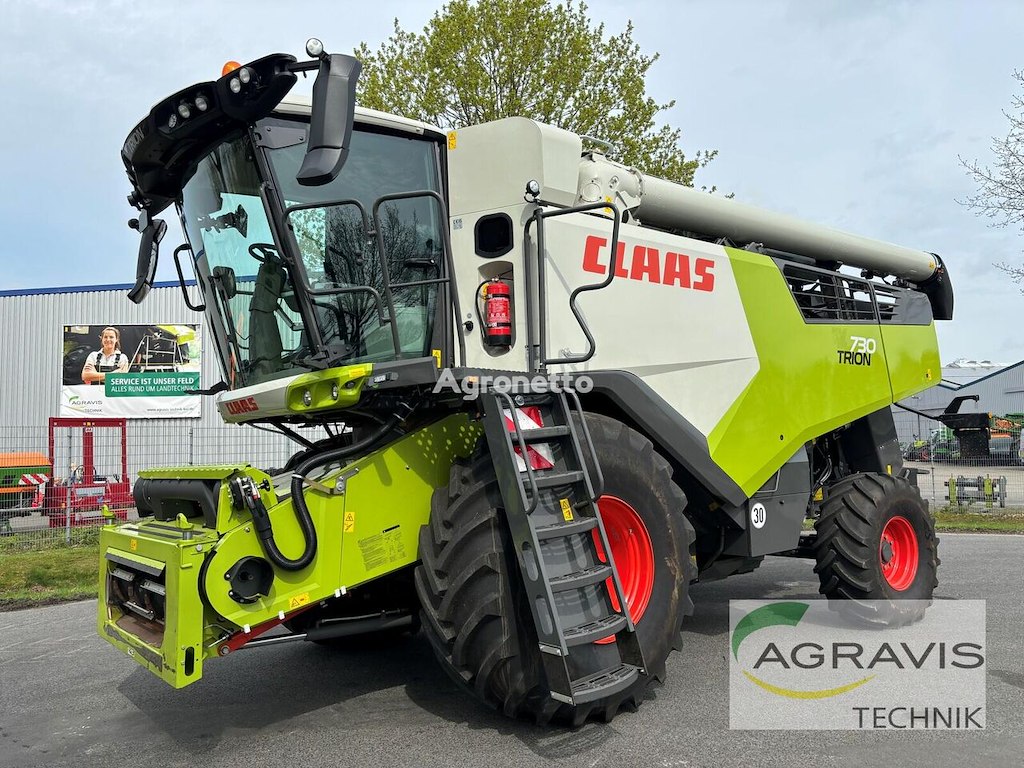 Claas TRION 730 krmni kombajn