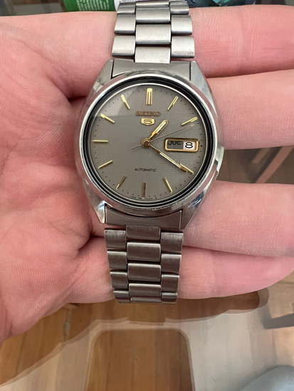 SEIKO 5 retro automatski sat