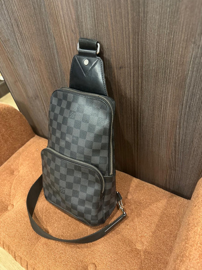 Original Louis Vuitton muska torbica