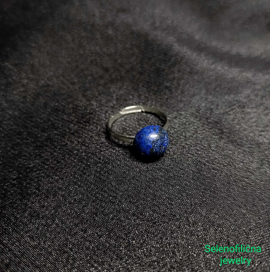 Prsten lapis lazuli kristal