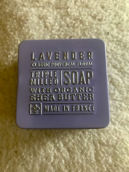 Metalna kutija od sapuna, u boji lavande