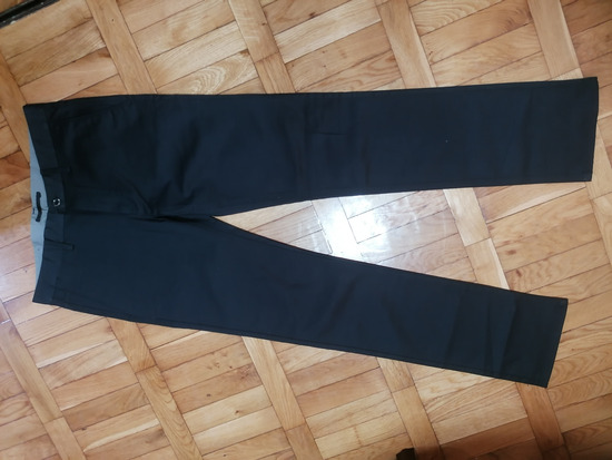 ZARA muske pantalone MOVO 31