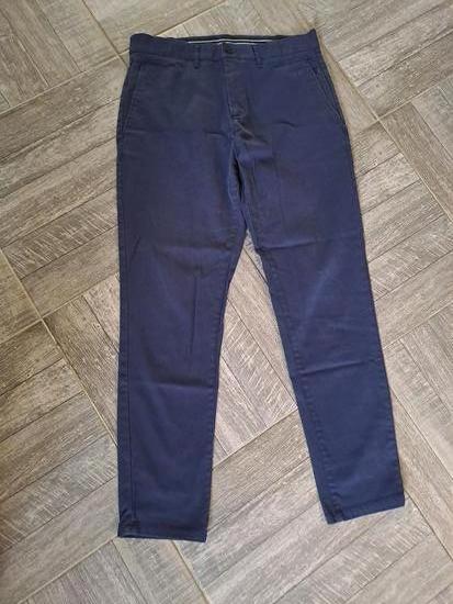 Zara pantalone 40 DANAS 50%