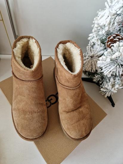 Ugg plitke cizmice NEMA RAZMENE