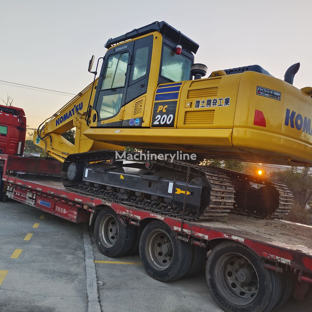 Komatsu pc200-8n1 bager guseničar