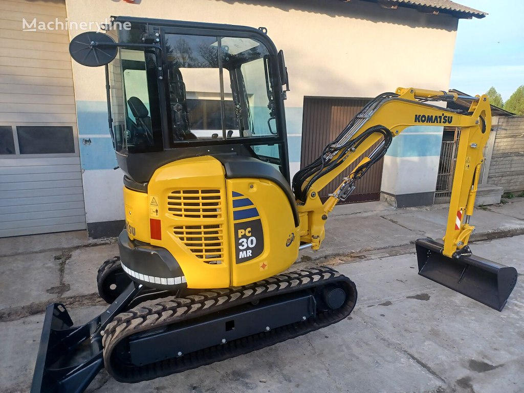 Komatsu PC30MR-3 mini bager