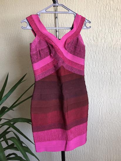 Roze Herve Leger haljina