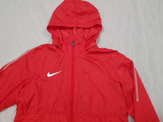 Nike original deciji suskavac crvena jakna