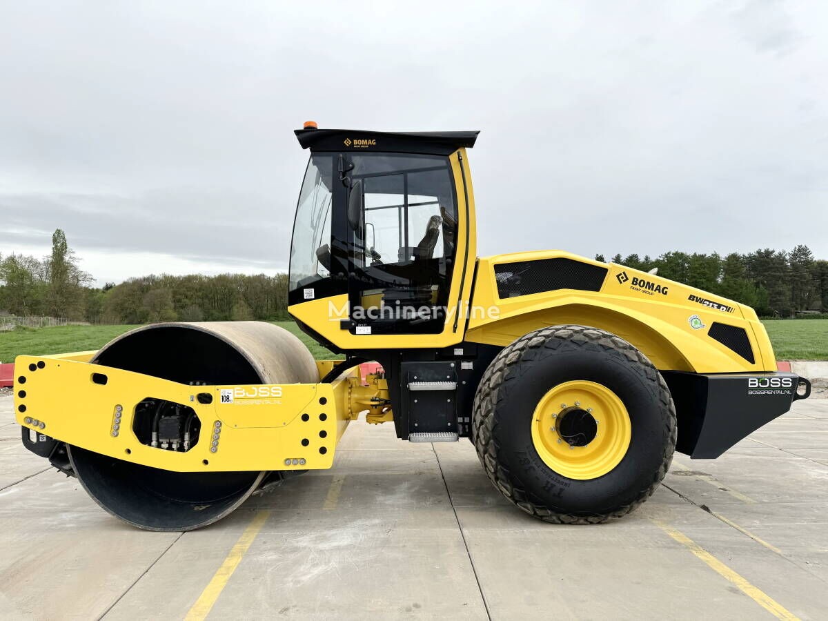 BOMAG BW213D-5 kompaktor s jednim valjkom