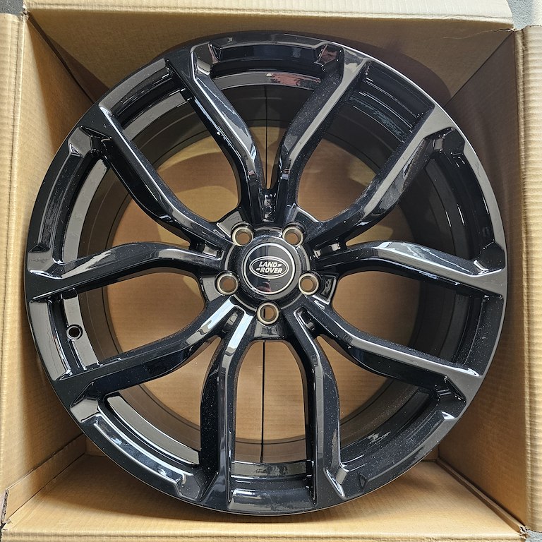 ALU FELNE
8.5j x20 ET40 5x108