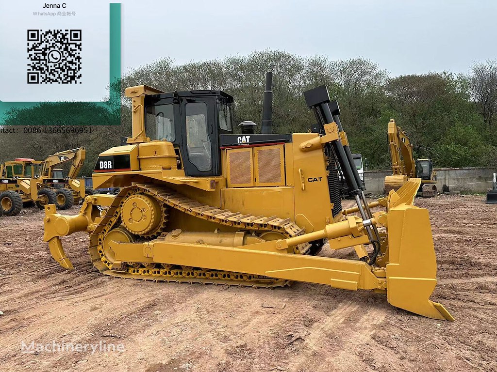 Caterpillar D8R buldožer