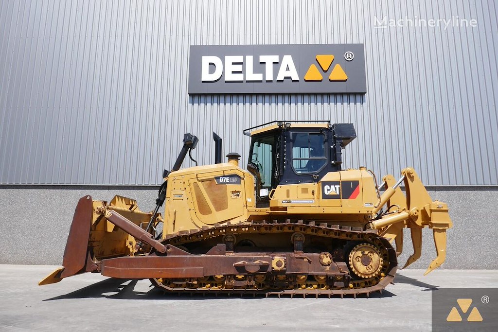 Caterpillar D7E LGP buldožer