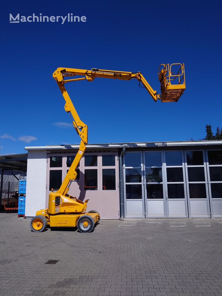 JLG M450AJ hidraulična zglobna platforma