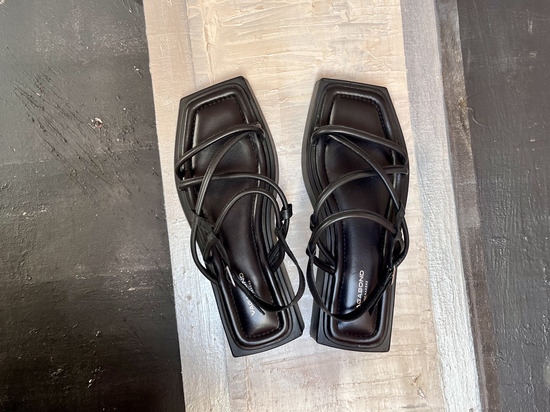 Hot sandals (26 cm)