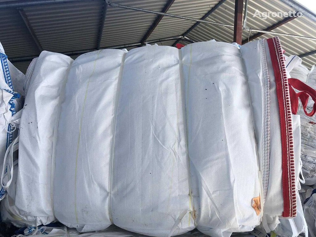 Big Bag 24 vreћe sa TsTsM umetkom za siliraњe umetkom/levak 170tsm 1000kg