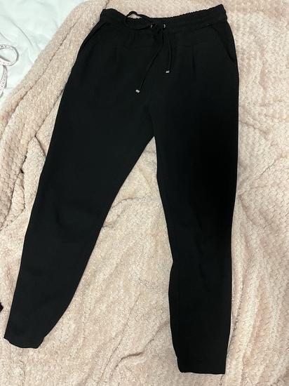 Bershka pantalonice S