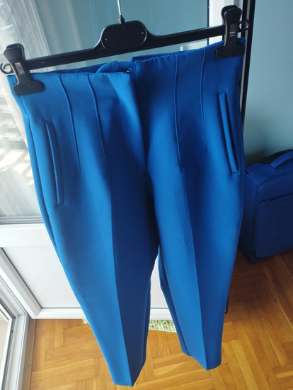 Nove Zara pantalone