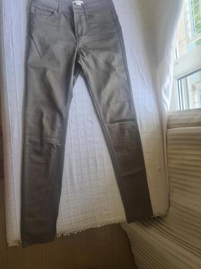 H&M maslinaste farmerke dubljeg struka,elastin