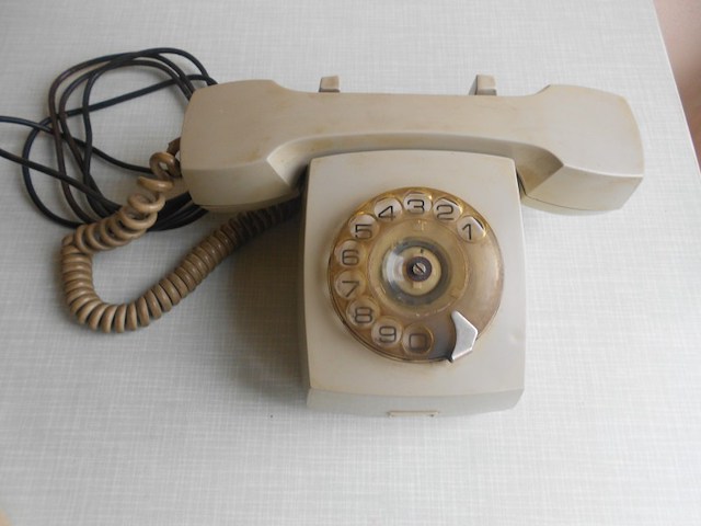 Stari telefon