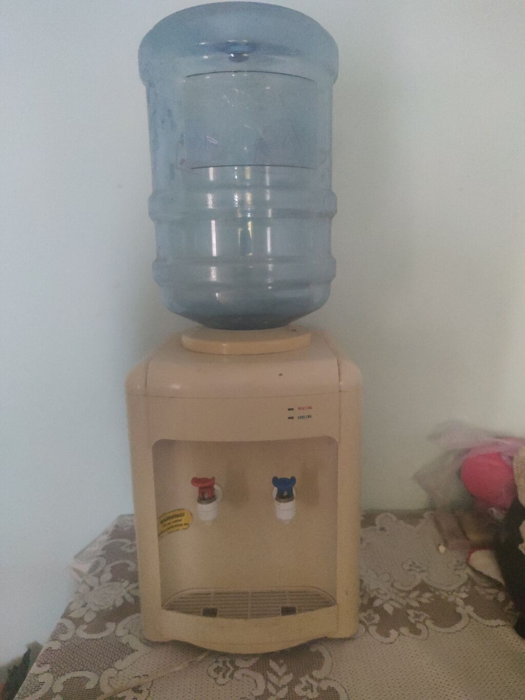 Prodajem aparat za vodu ispravan skroz greje vodu za više informacije