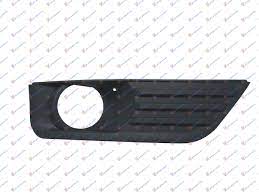 RESETKA U BRANIKU SA OTVOROM ZA MAGLENKU FORD FOCUS 2004-2008 DESNO