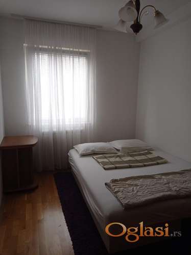 Stan na dan Studio apartman Centar Vrbas