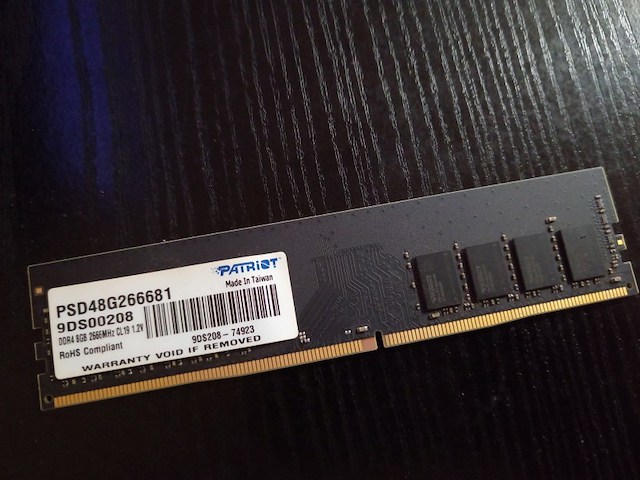 Memorija DDR4 8GB 2666MHz Patriot Signature PSD48G26668