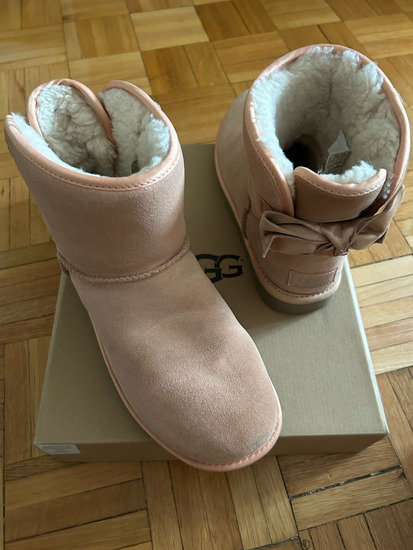 Ugg cizme