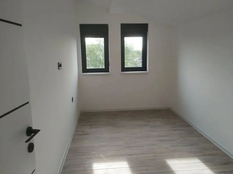 Prodaja, četvorosoban stan, 92m2, Stari Majur, Petrovaradin, Novi Sad