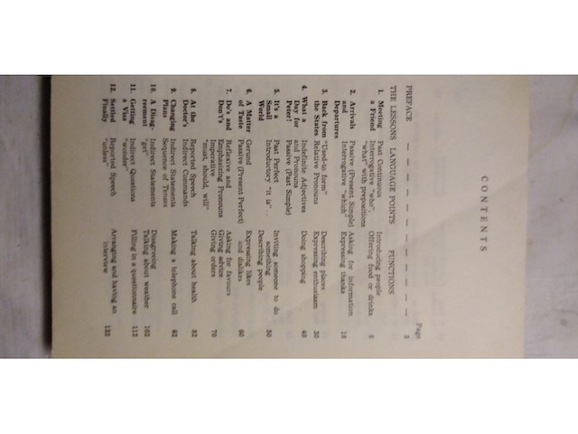Knjiga:Srednji tecaj engleskog jezika  , 209 str. 24 cm