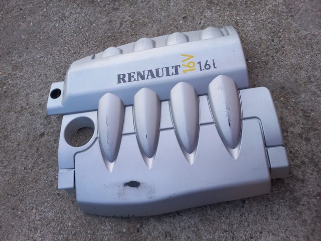 Renault megane 2 1.6 16v poklopac motor