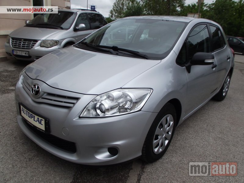 Toyota Auris 1.3 VVTI 73 KW KLIMA NOV