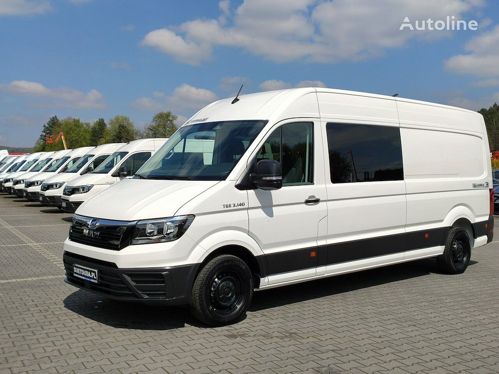 Volkswagen Crafter kombi minibus